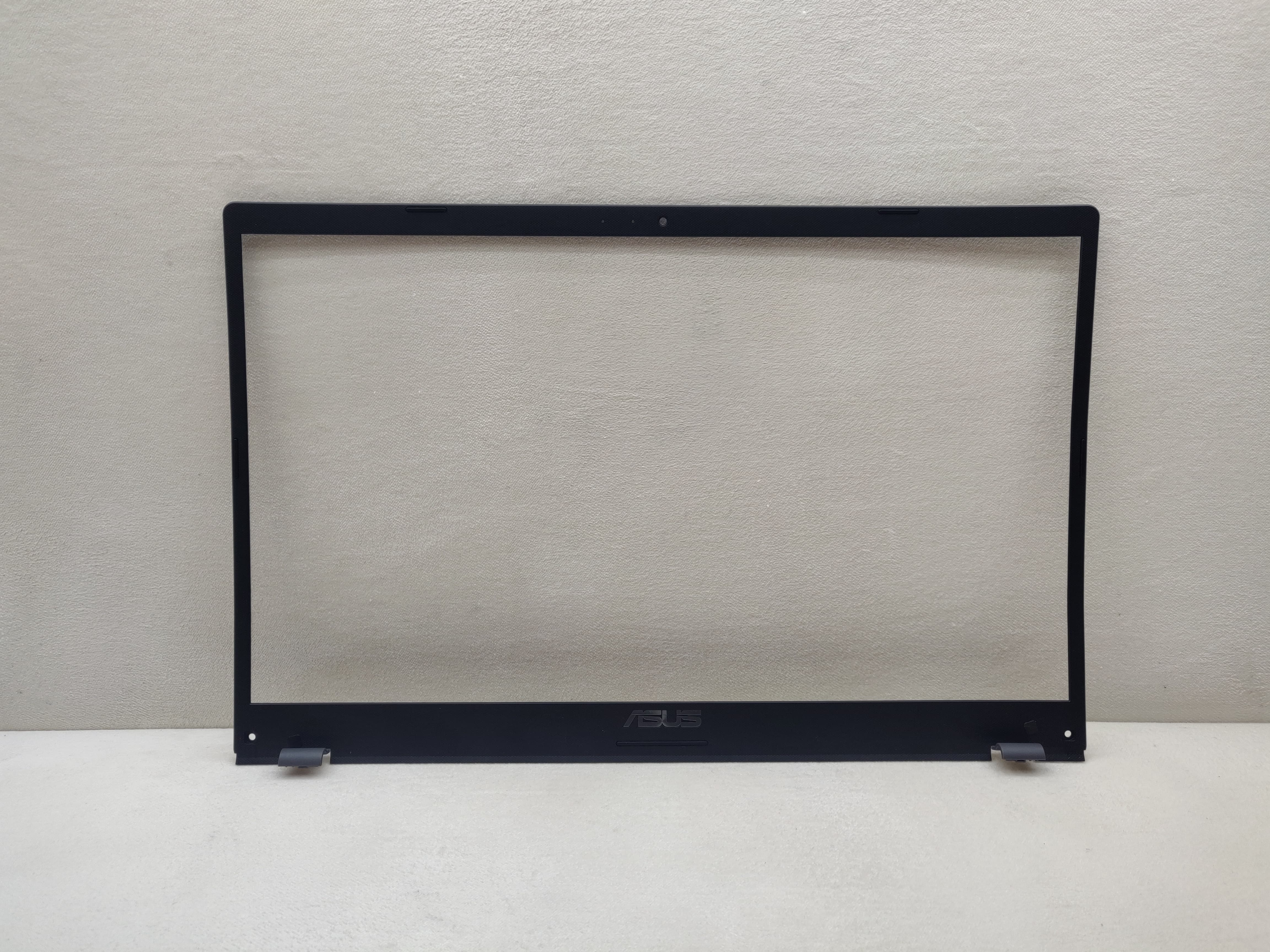 Asus VivoBook X515 Bezel