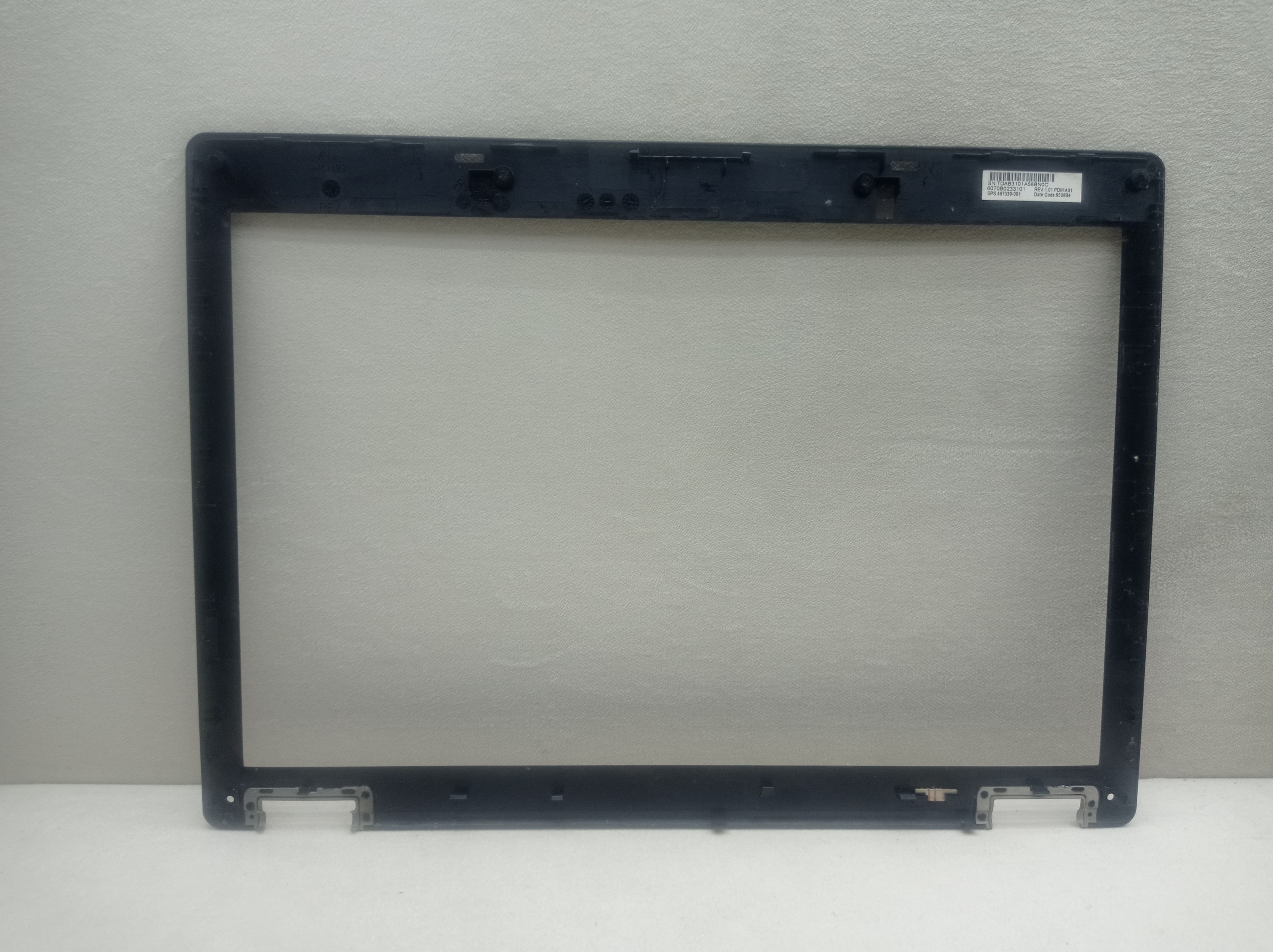 HP 6530B Bezel