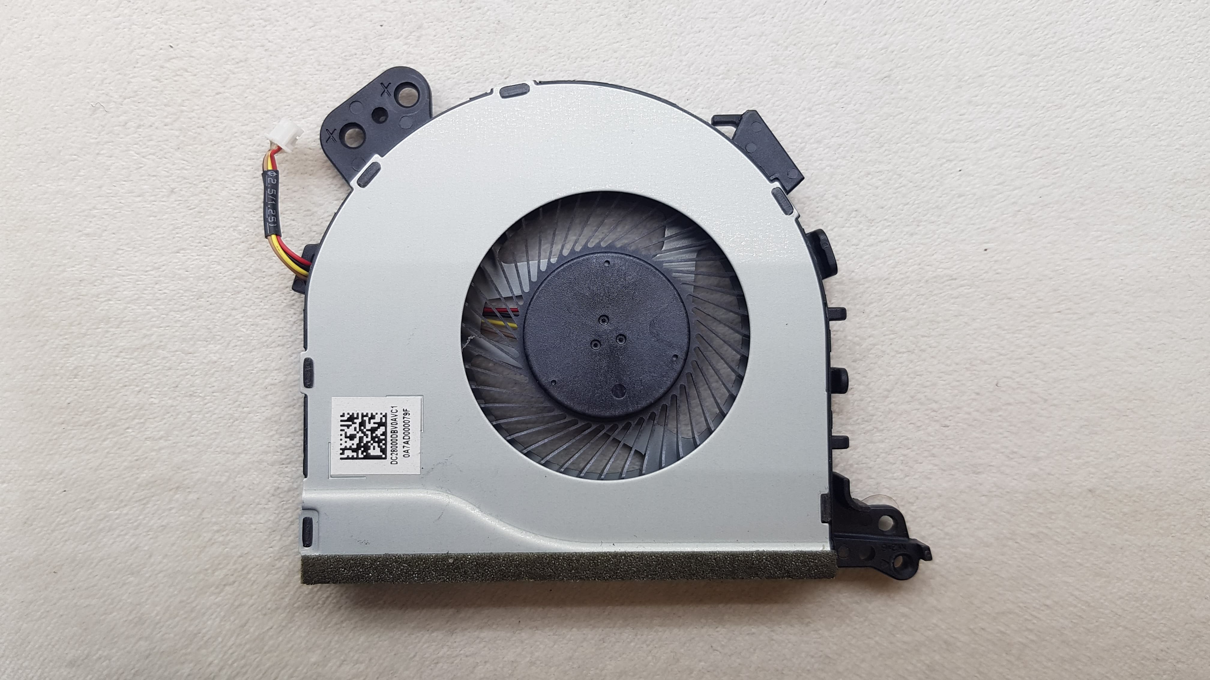 Lenovo İdeapad 320 Fan