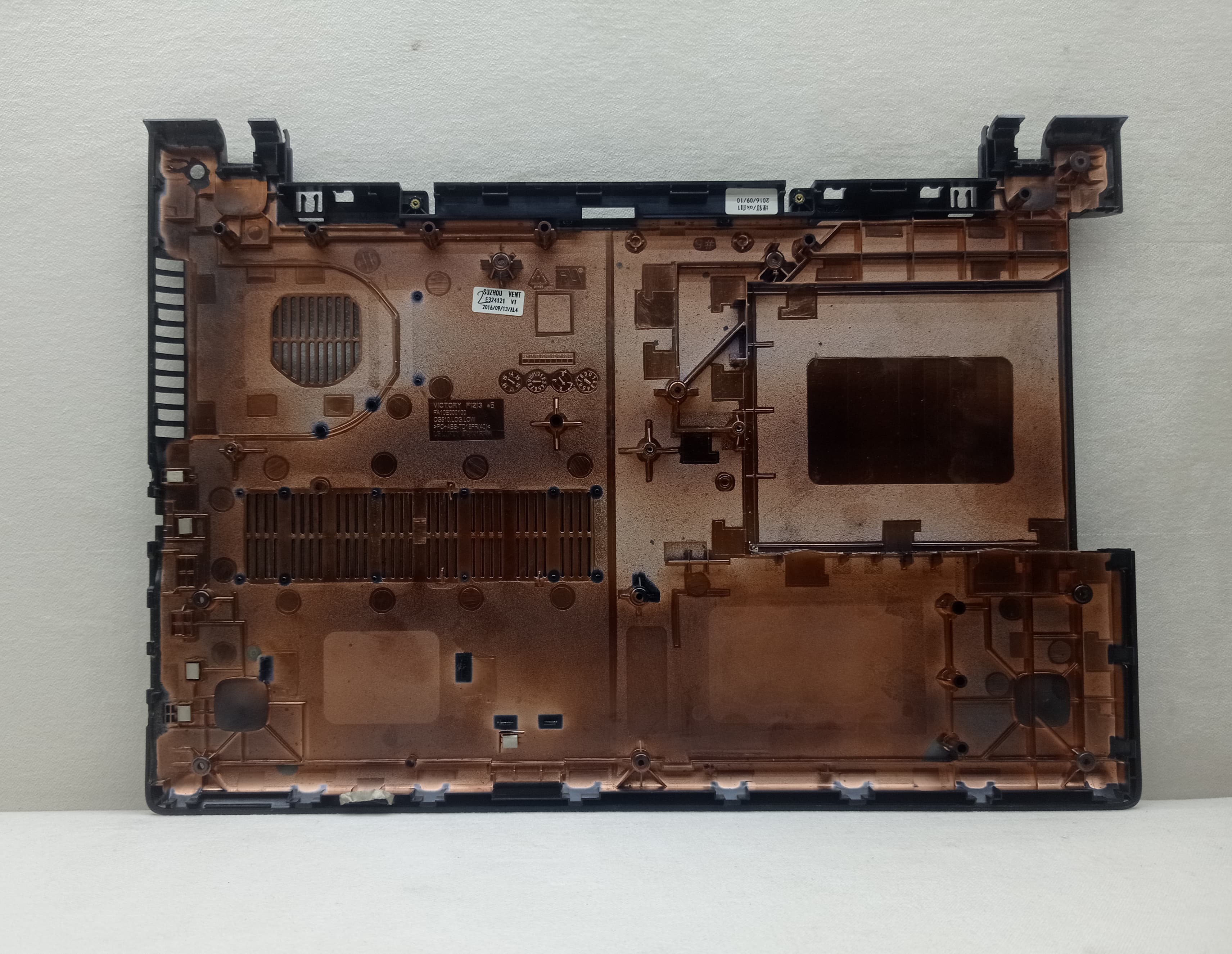 Samsung RF510 Alt Kasa