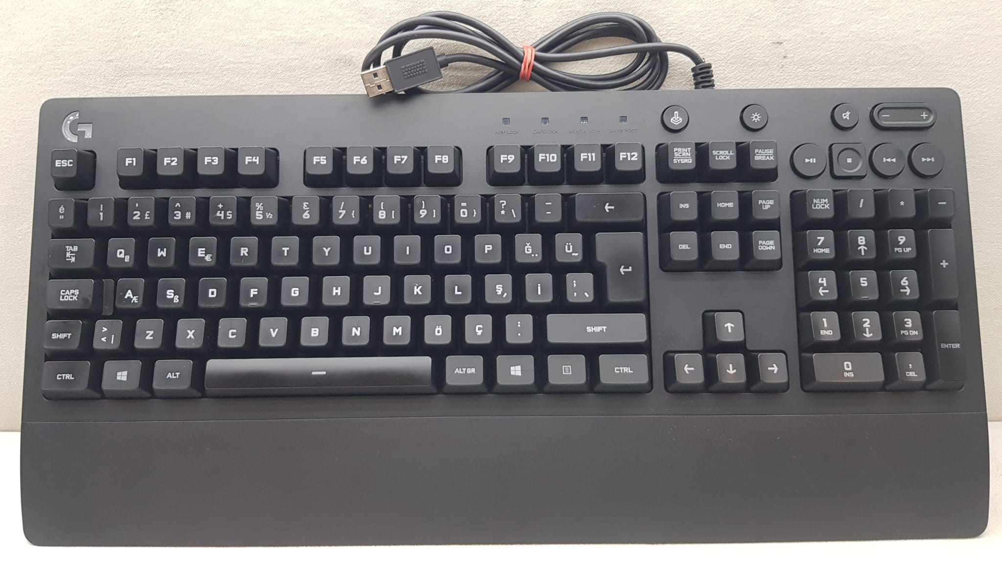 Logitech G213 Prodigy Kablolu Oyuncu Klavyesi