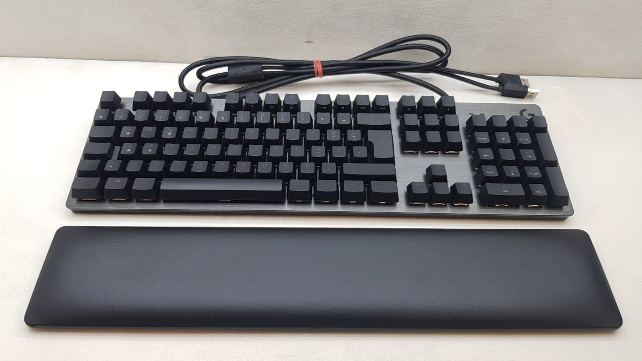 Logitech G513 CARBON RGB Blue Switch Kablolu Mekanik Oyuncu Klavyesi