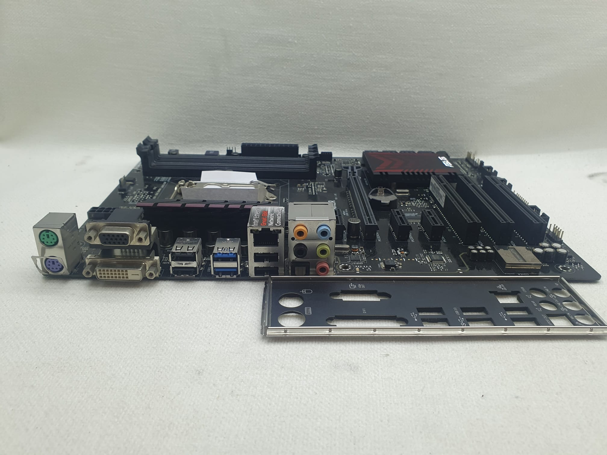 asus-h81-gamer-anakart